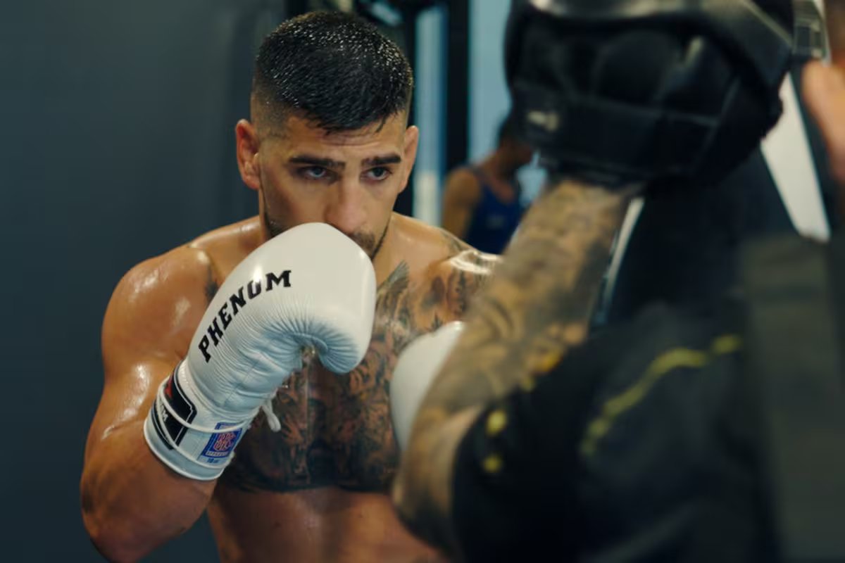 Bicampeão do UFC Ilya Topuria. “O medo é meu combustível, o que me leva ...